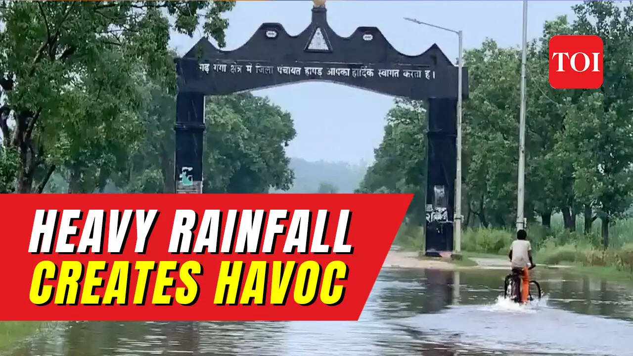 UP: People facing problems after river Ganga water reaches in ...