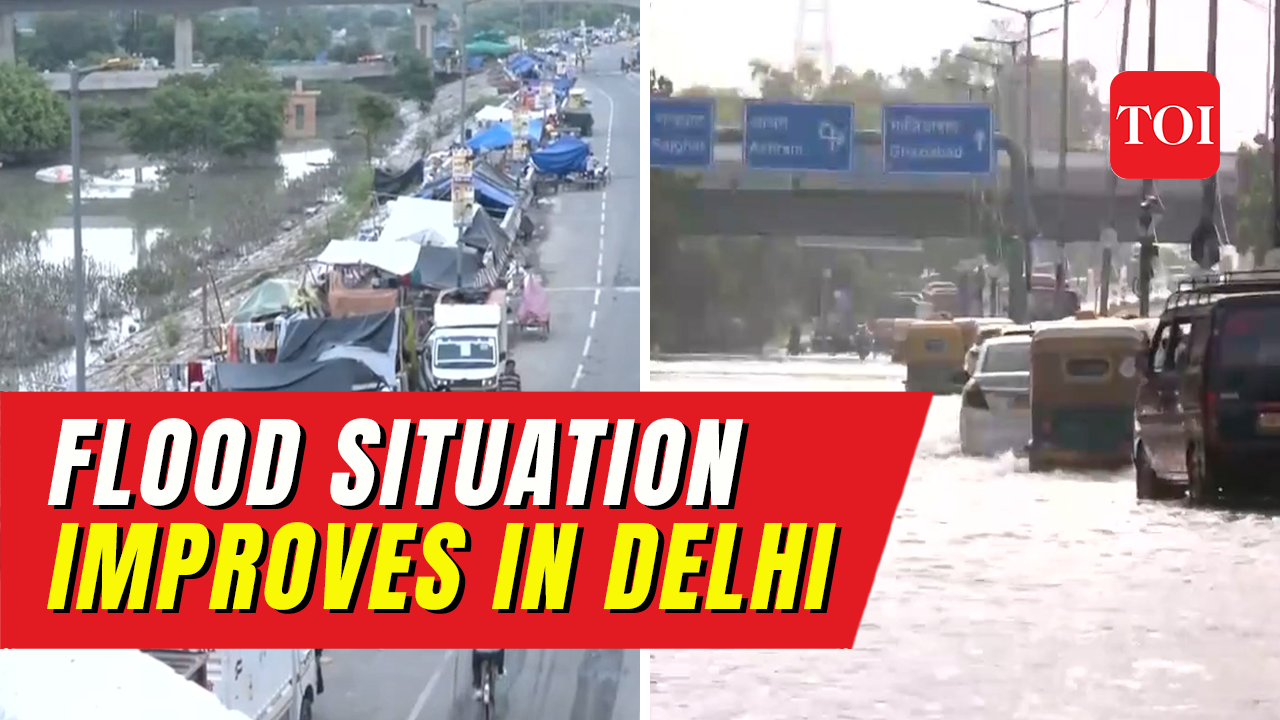 Delhi floods: Yamuna water level falls, but some areas in ITO, Rajghat and Mayur Vihar still ...