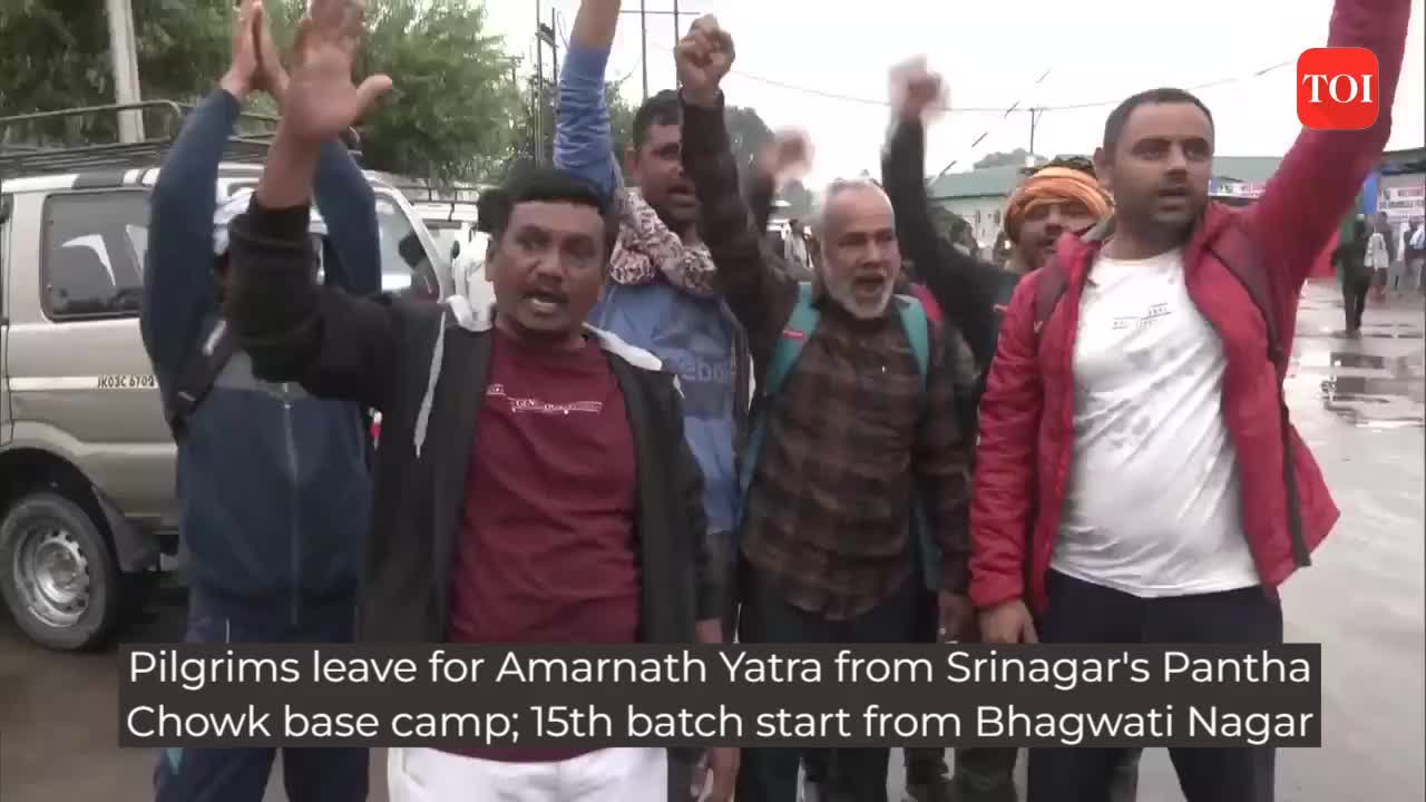 Pilgrims leave for Amarnath Yatra from Pantha Chowk base camp; 15th ...