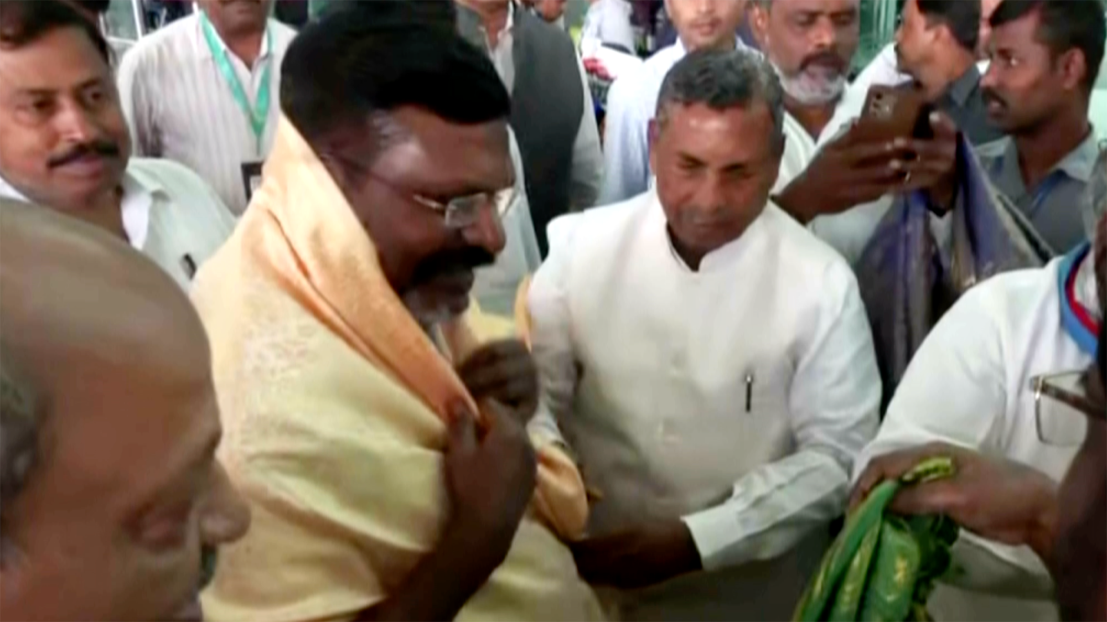 VCK founder Thol Thirumavalavan arrives in Bengaluru for joint Opposition meeting