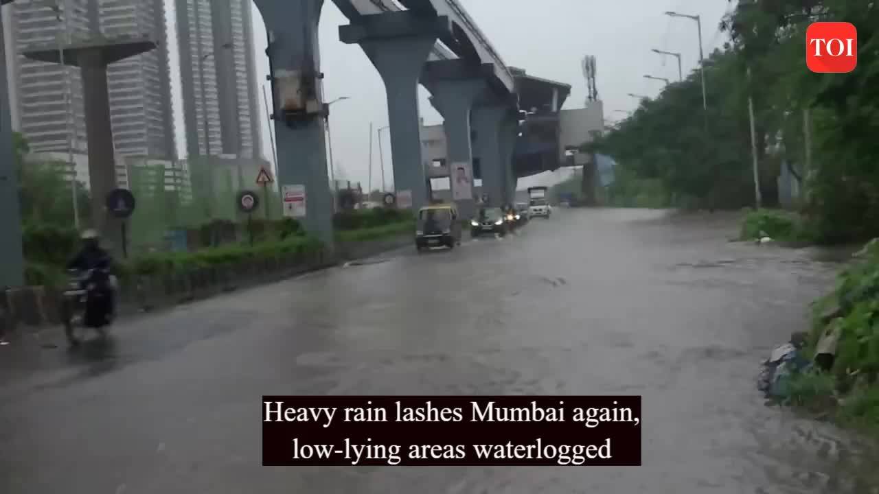 Heavy rains pummel Mumbai, its suburbs; waterlogging reported in low-lying areas