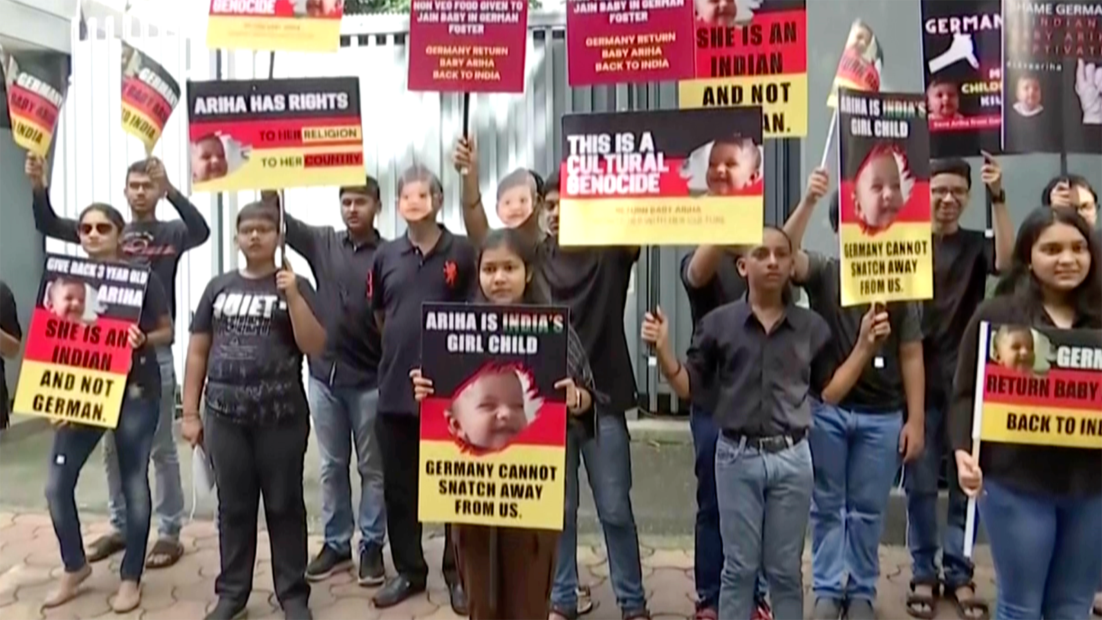 WB: Jain community protests over Ariha Shah Case outside Kolkata’s ...