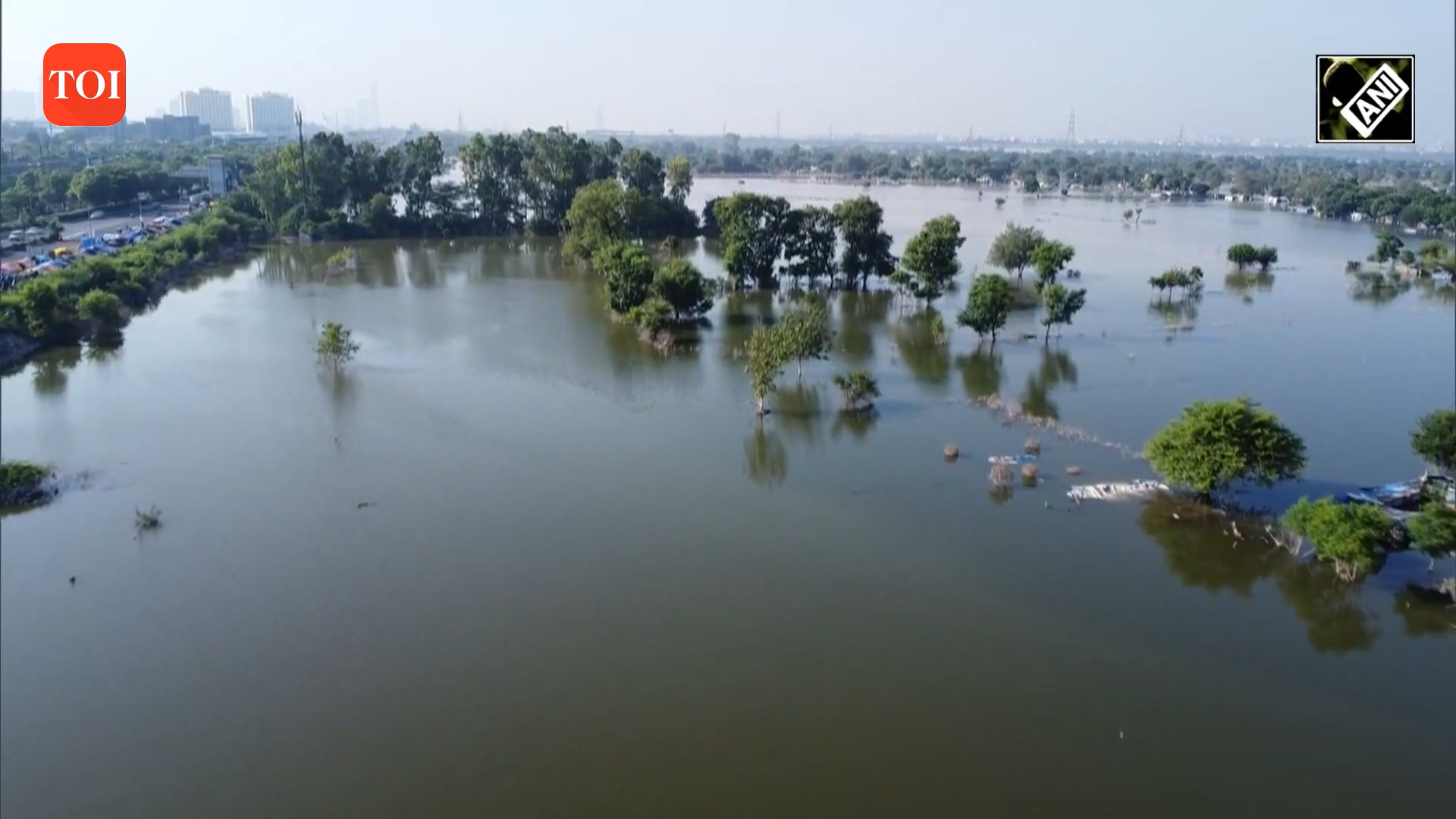 Delhi: Drone visuals show Mayur Vihar flooded due to rise in water ...