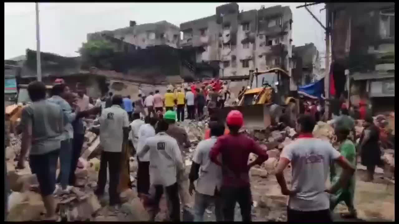 building collapse: Gujarat: Four dead in building collapse in Junagadh ...