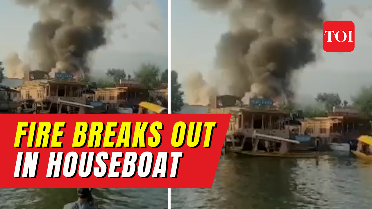 J&K: Fire breaks out on a houseboat in Dal Lake in Srinagar