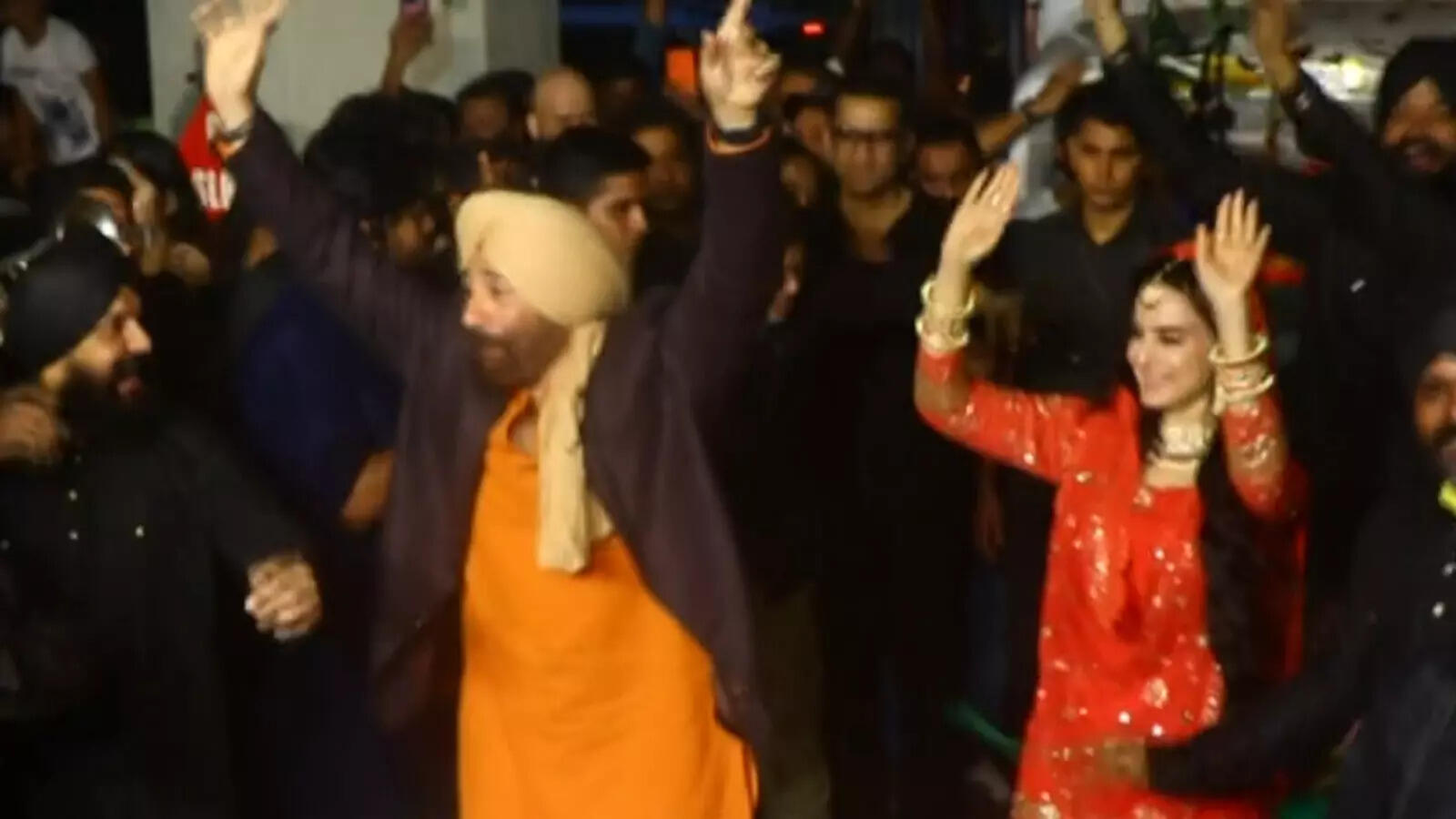 Sakina aka Ameesha Patel and Tara Singh aka Sunny Deol perform bhangra at 'Gadar 2' trailer ...