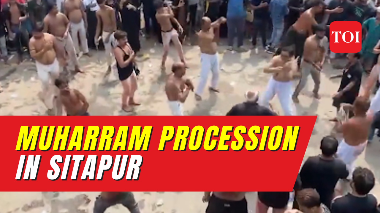 Sitapur (UP): People of the Muslim community observe Muharram procession