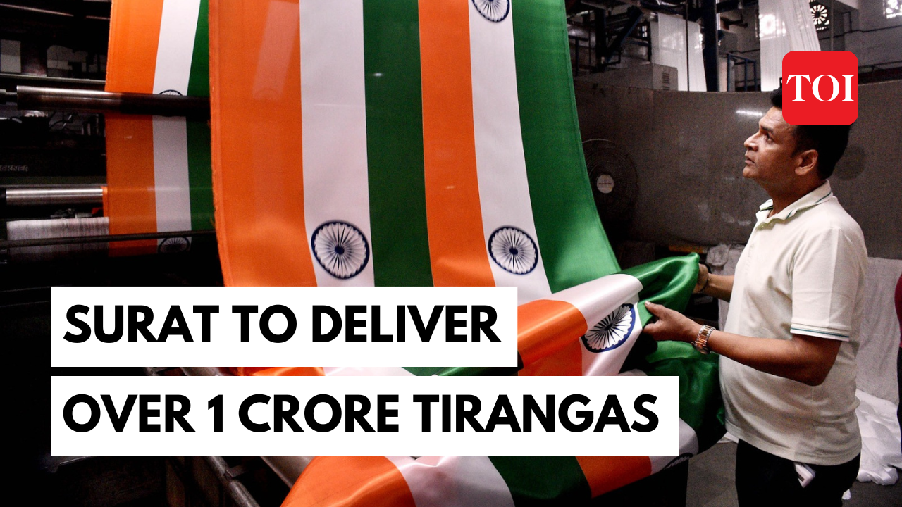 Independence Day 2023: Over 1 crore 'made in Surat' Tirangas made of ...