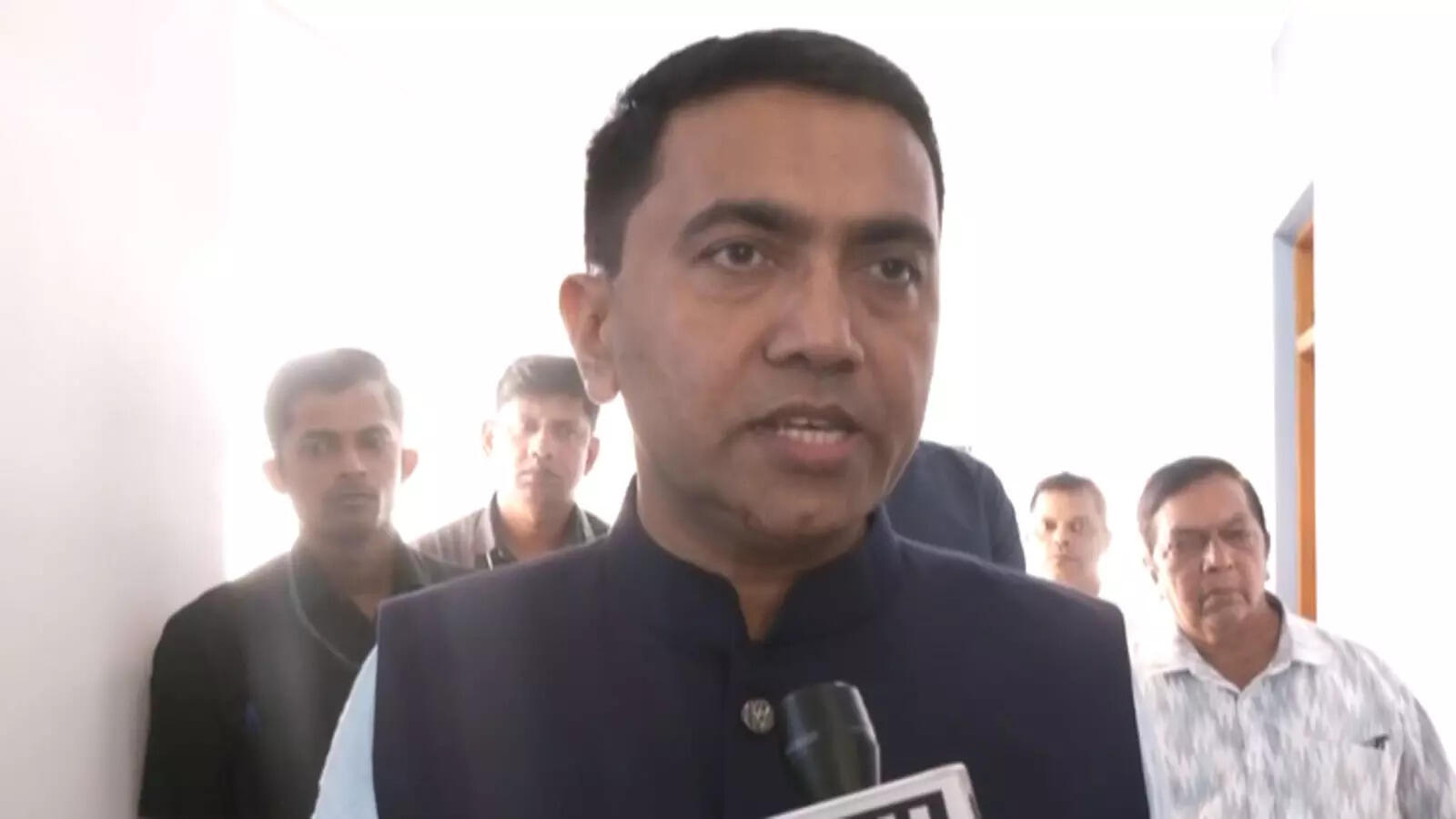 “Wrong…” Goa CM Sawant condemns Opposition protest over Manipur ...