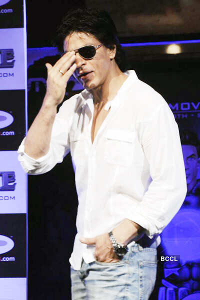 Shah Rukh Khan during the launch of 'UTV- Ra.One' game launch Shah Rukh Khan during the launch of 'UTV- Ra.One' game launch