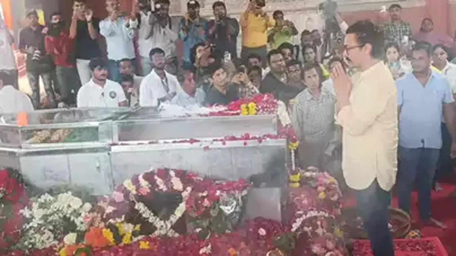 'I wish he had not done this and reached out for help instead': Aamir Khan on art director Nitin ...