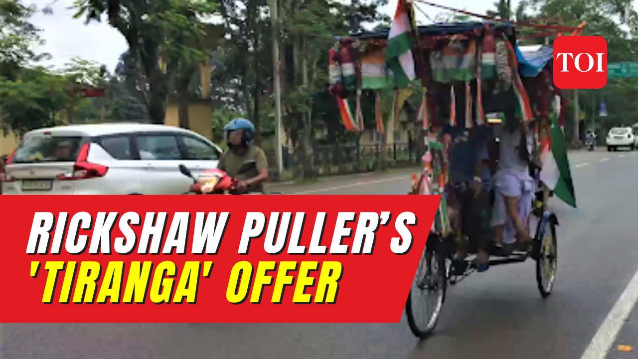 Dibrugarh (Assam): Rickshaw Puller decorates rickshaw with National ...