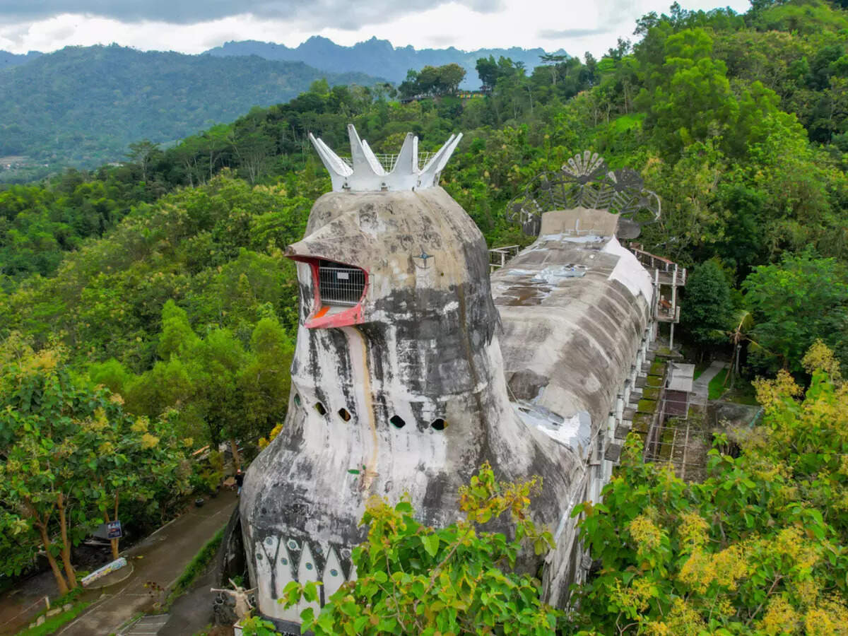 The bizarre case of Indonesia’s Chicken Church that was mysteriously ...