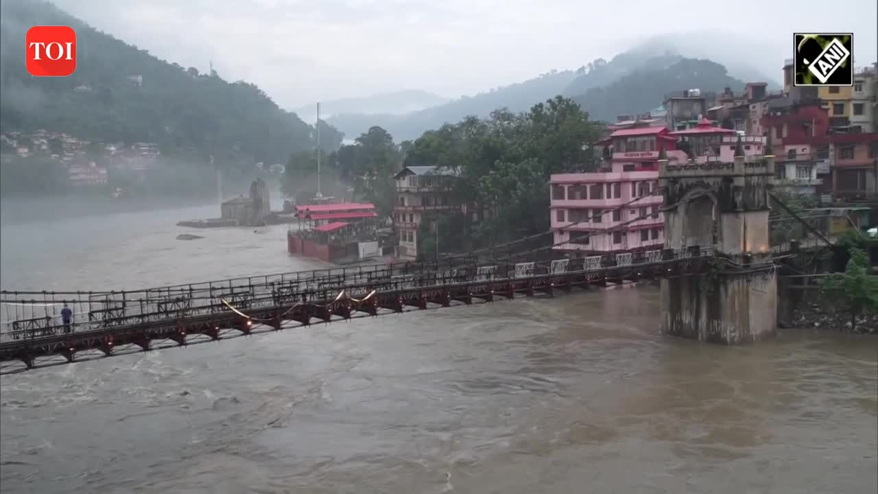 Incessant rains wreak havoc in HP, River Beas flowing in full spate