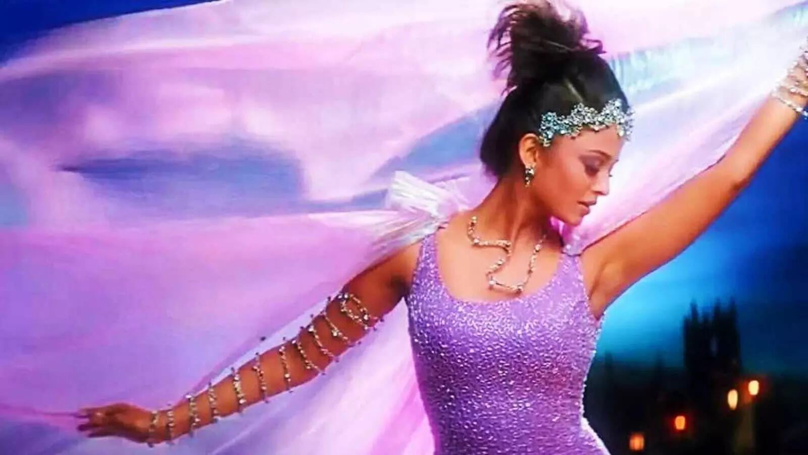 Did you know first time Aishwarya Rai Bachchan applied make-up in 'Taal ...