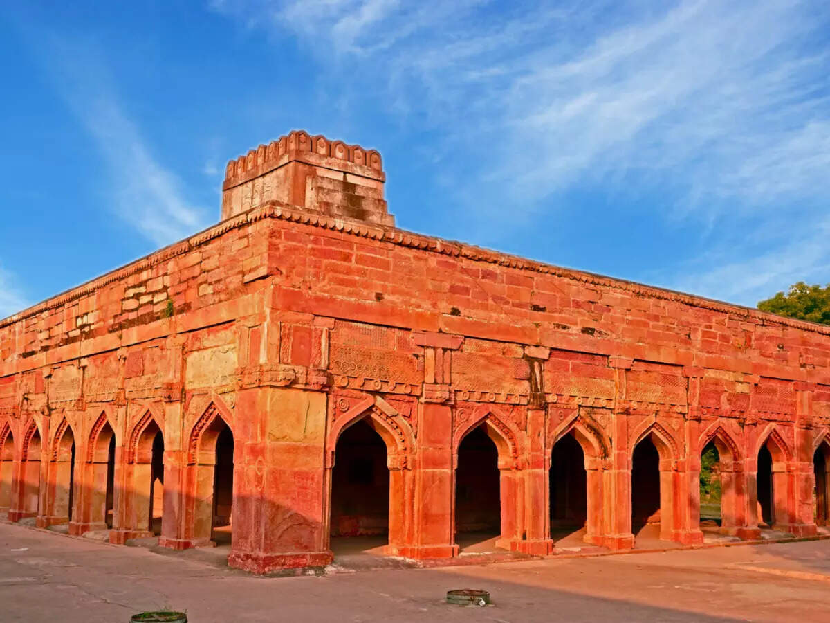 UP: 9 heritage sites, including Chattar Manzil and Chunar Fort, to be ...