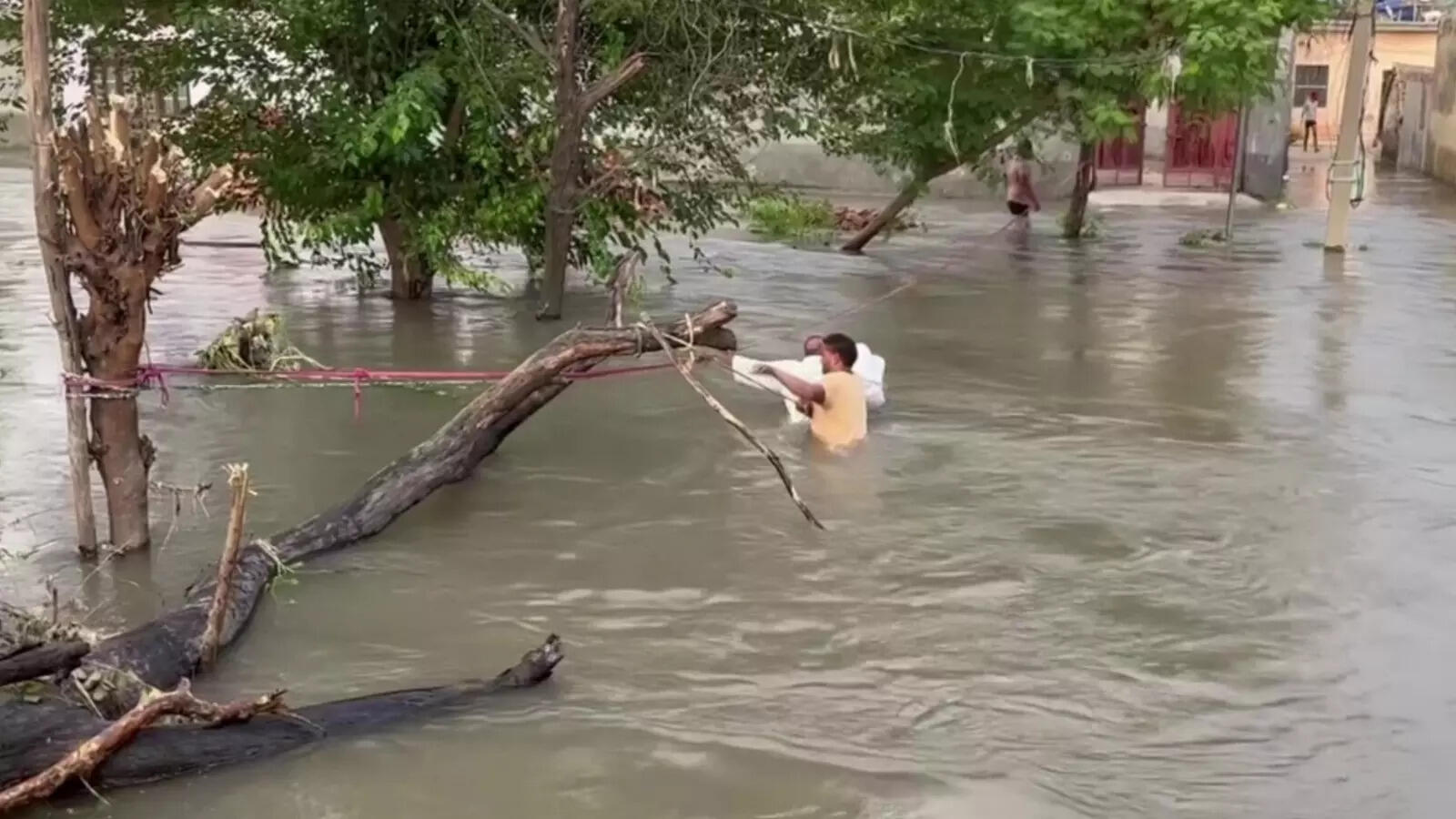 Locals in Punjab’s Rupnagar witness flood-like situation