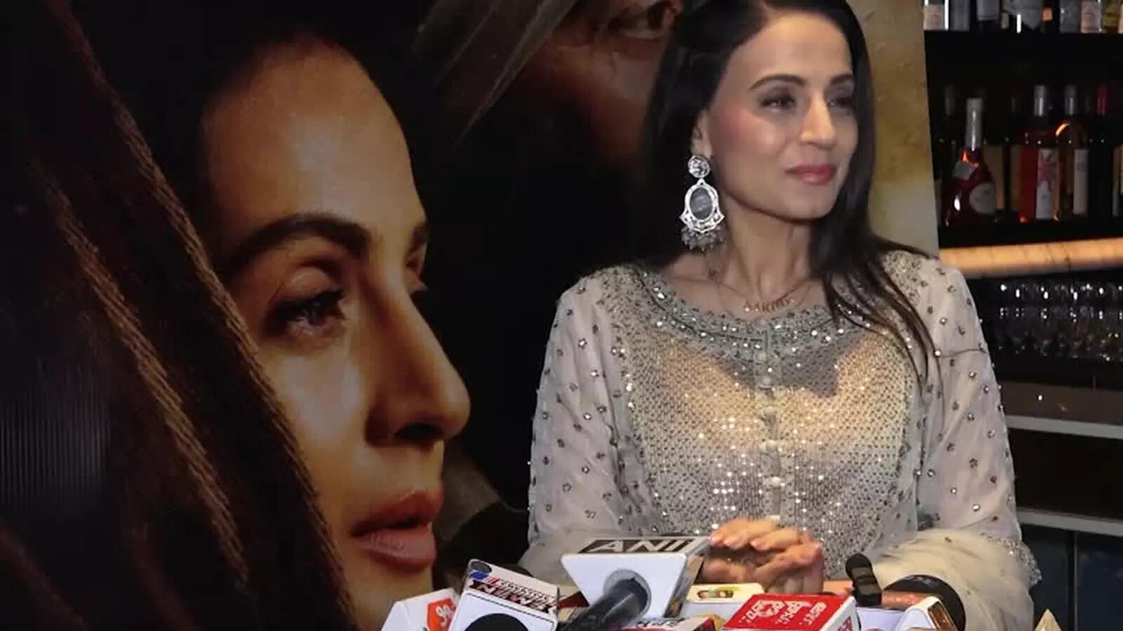 'Gadar 2' success bash: Ameesha Patel's celebration for film's success leaves fans in awe