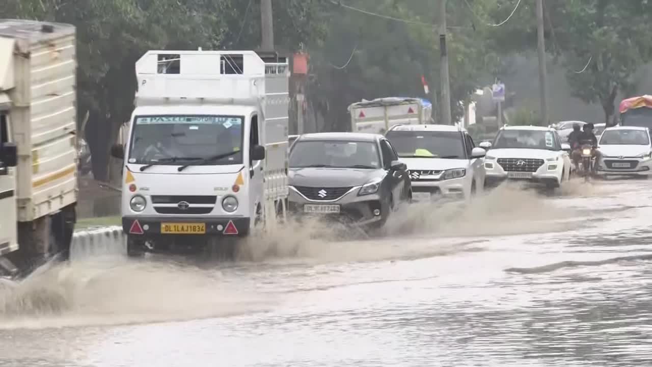 Waterlogging due to heavy rain in Najafgarh