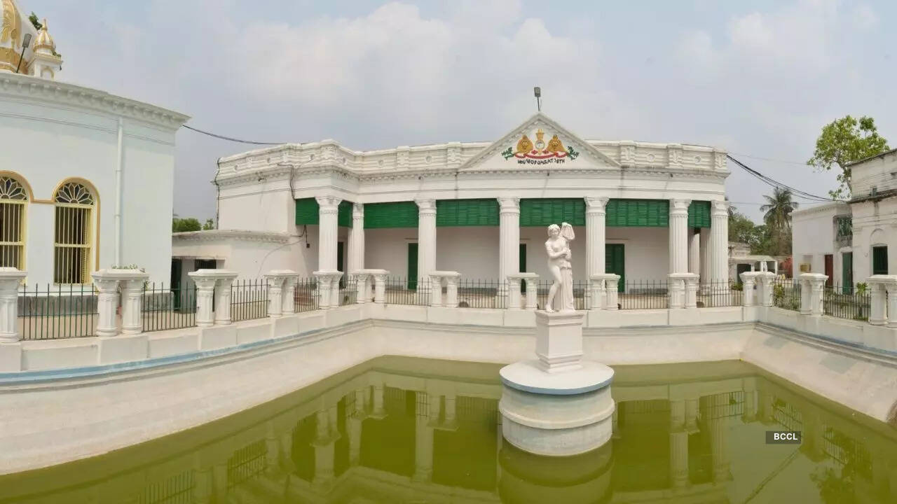 Meet the Jagat Seths, an Indian family so rich they lent money to the ...