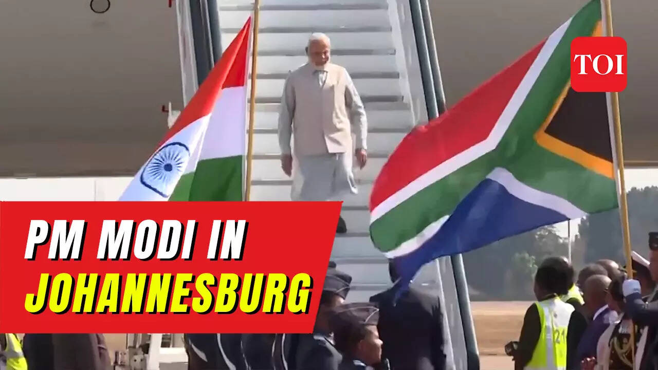 BRICS Summit: PM Modi in Johannesburg, accorded ceremonial welcome
