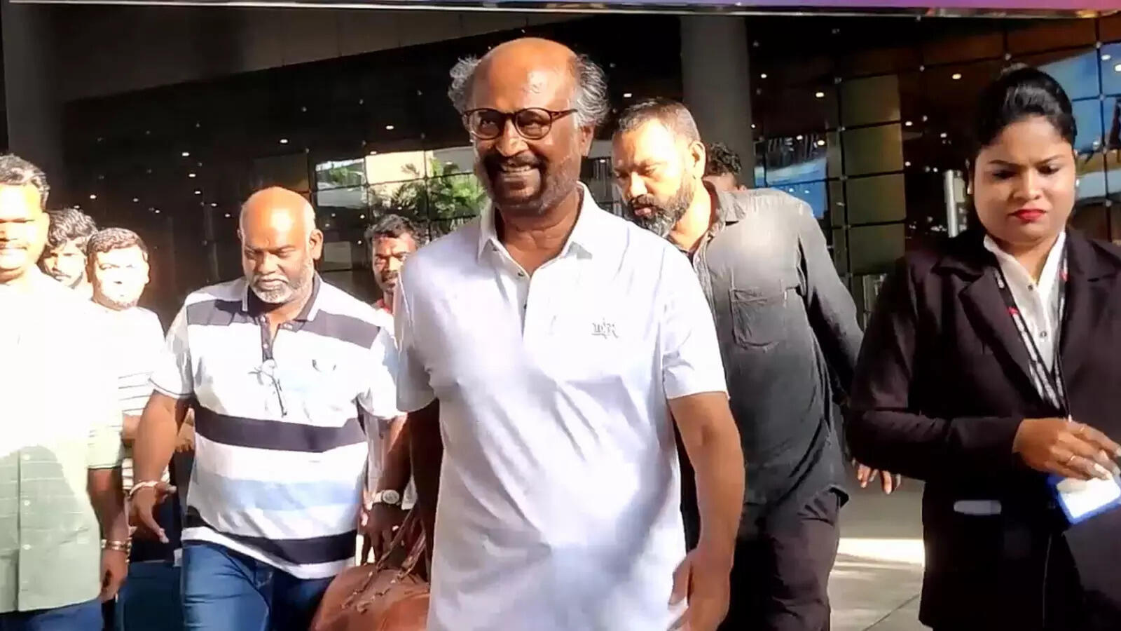 Here's why Rajinikanth paid a surprise visit to THIS bus depot in ...