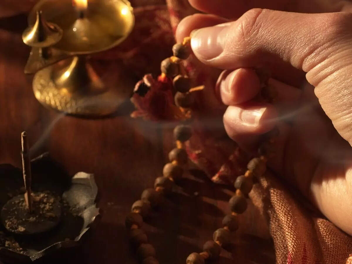 5 mantras to get rid of enemies