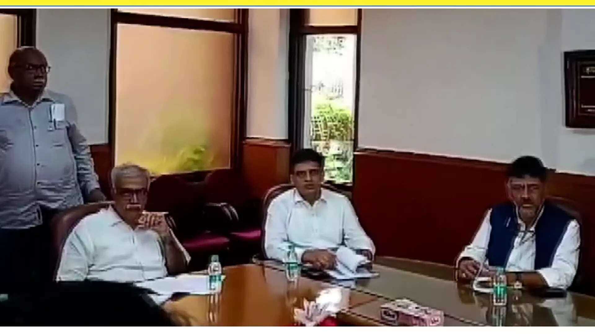 karnataka: Cauvery water dispute: DK Shivakumar holds consultation with legal experts, officials ...