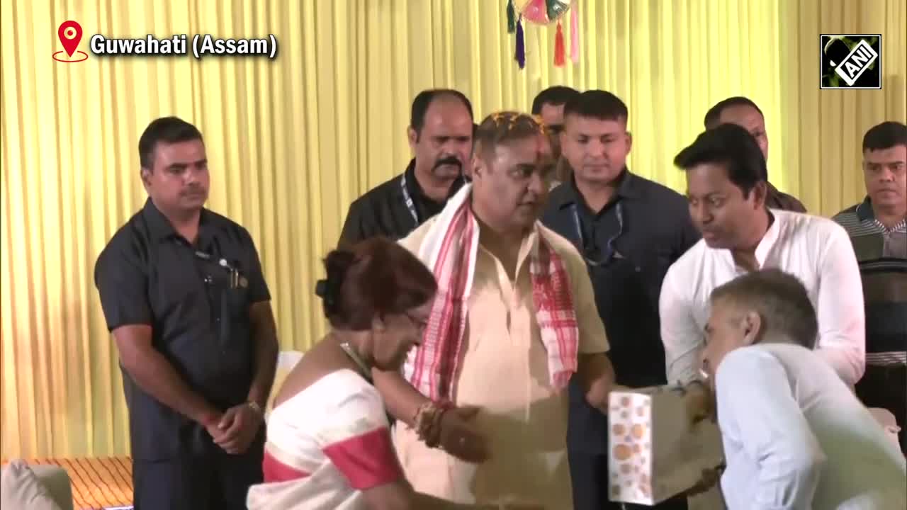 raksha bandhan: Assam: CM Himanta Biswa Sarma attends Raksha Bandhan programme in Guwahati
