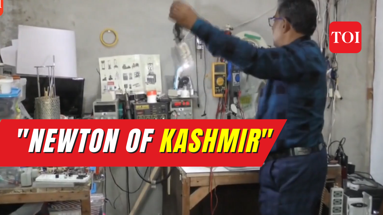 Mohammed Ismail Mir from Bandipora, recognized as the "Newton of Kashmir"
