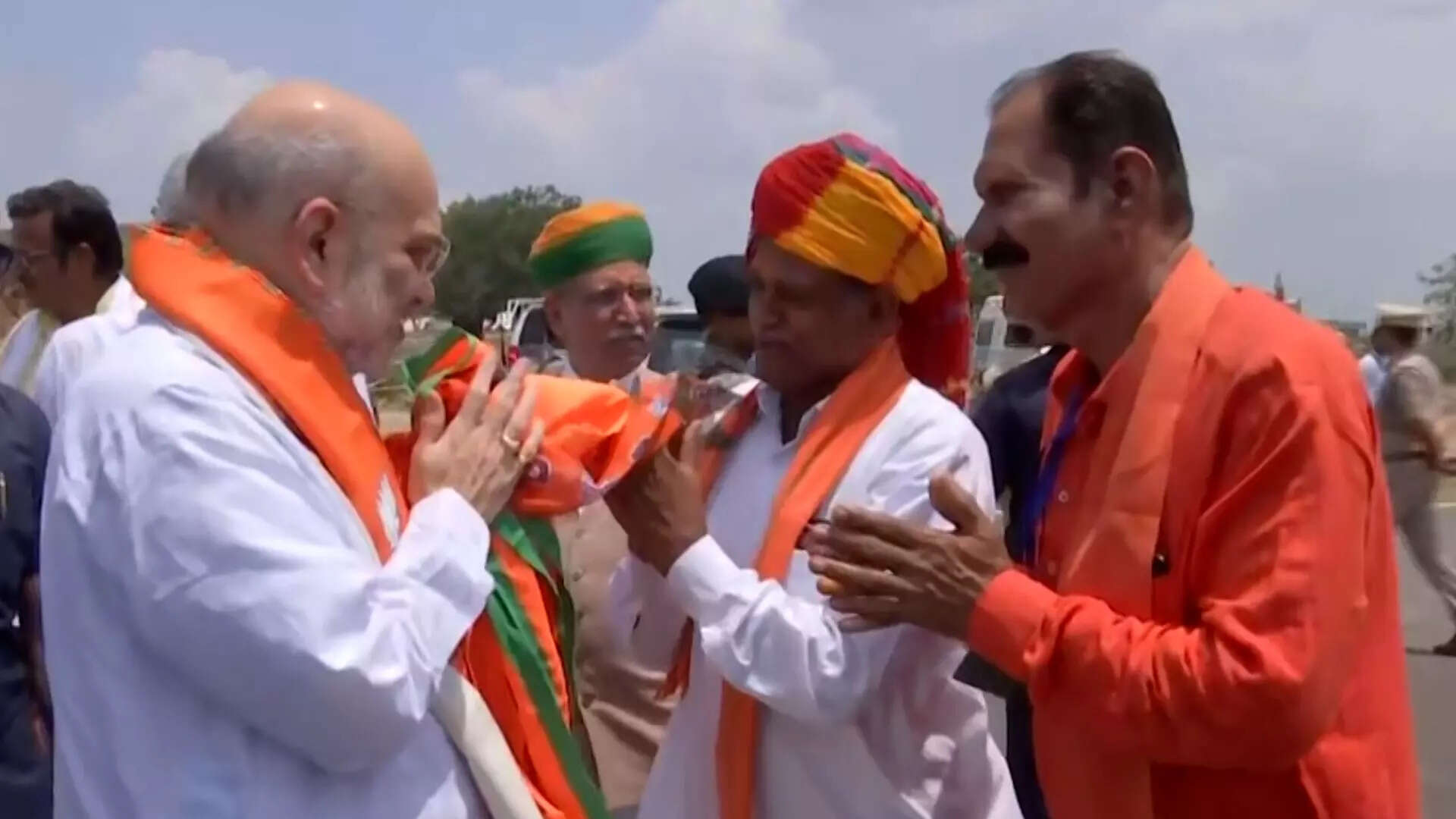 amit shah: Rajasthan: HM Amit Shah visits Beneshwar Dham in Dungarpur
