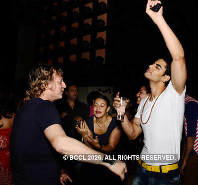 Rohit Bal, Thenny Mejia and Aryabhatt at Pallavi Mohan's WIFW post show ...