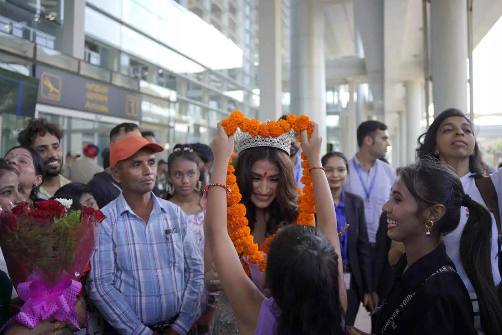 LIVA Miss Diva Universe 2023 Shweta Sharda's Grand Homecoming!