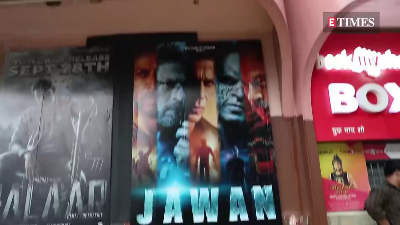 'Jawan' Public Review | Shah Rukh Khan, Nayanthara, Vijay Sethupathi, Atlee