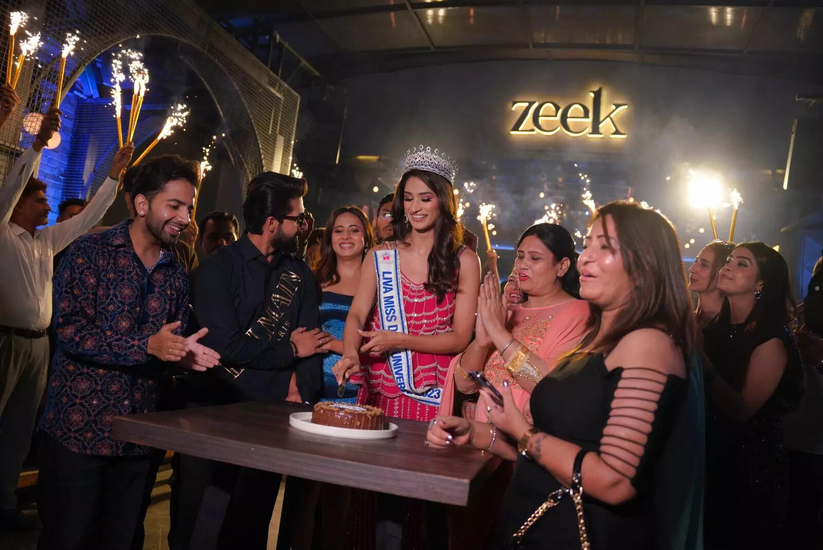 Homecoming Special: Shweta Sharda celebrates her victory with power ...