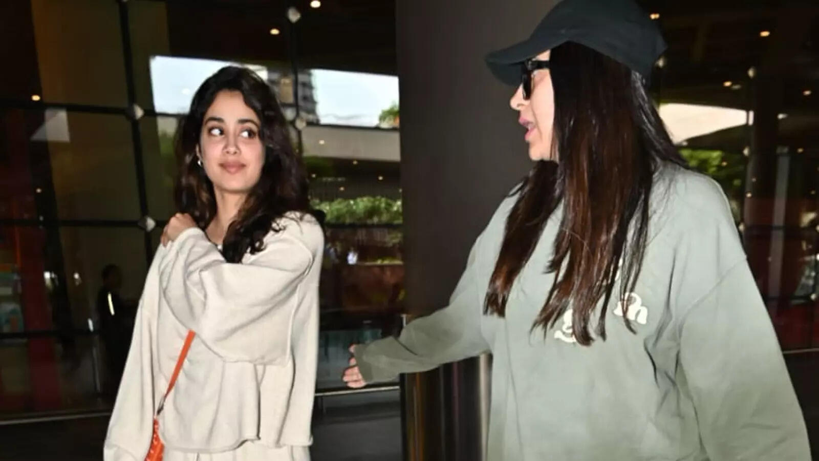 Janhvi Kapoor opts for cream colour casual and Karisma Kapoor dons ...