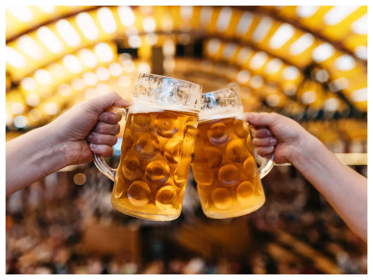 Beer Drinking Tips: 7 things to remember while drinking beer