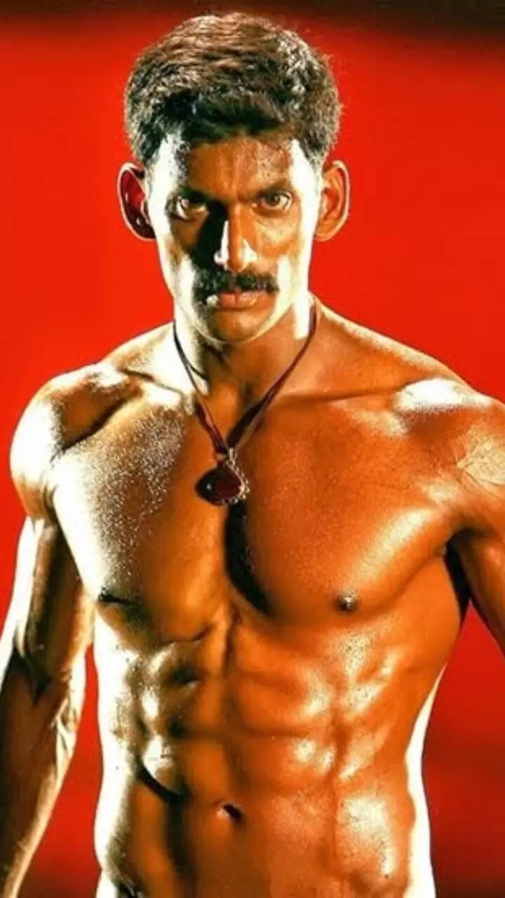 Vijay Six Pack Body In Thuppaki