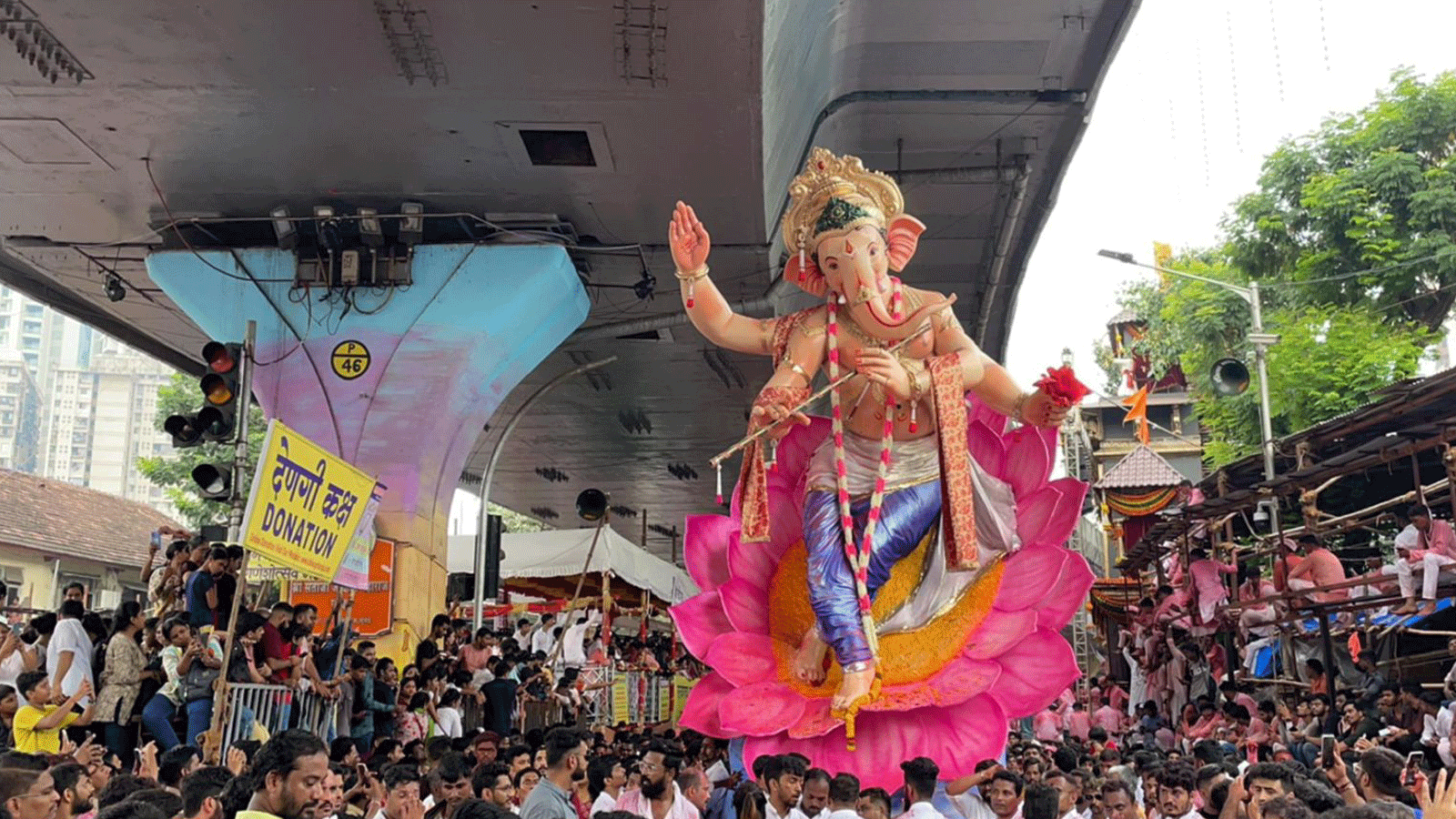 Mumbai bids adieu to Bappa