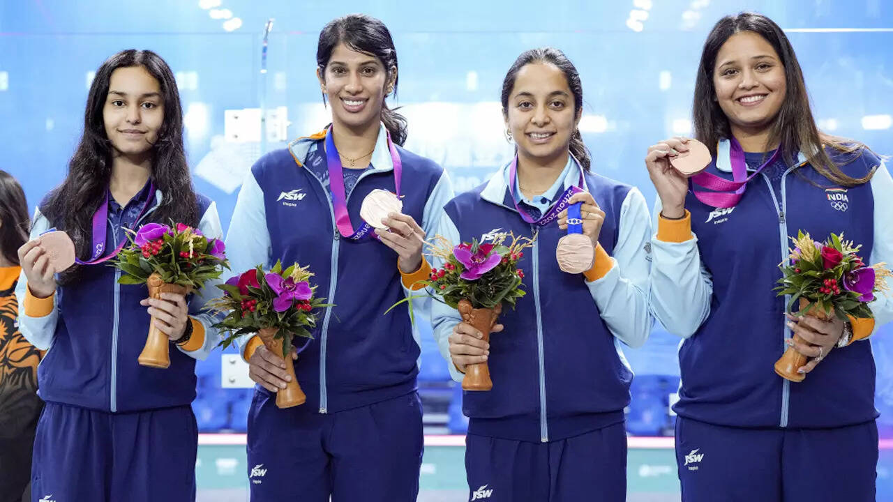 Happy to be standing on the podium: Joshna Chinappa