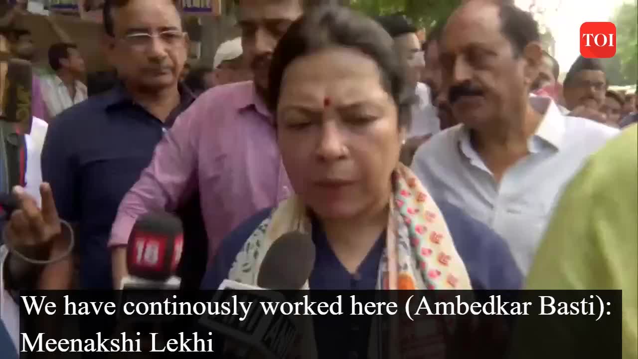 All BJP workers working on 'Swacchta Abhiyan': Meenakshi Lekhi