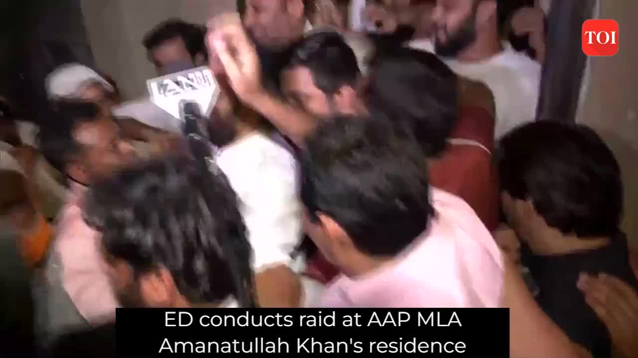 ED raids AAP MLA Amanatullah Khan's residence in money laundering case