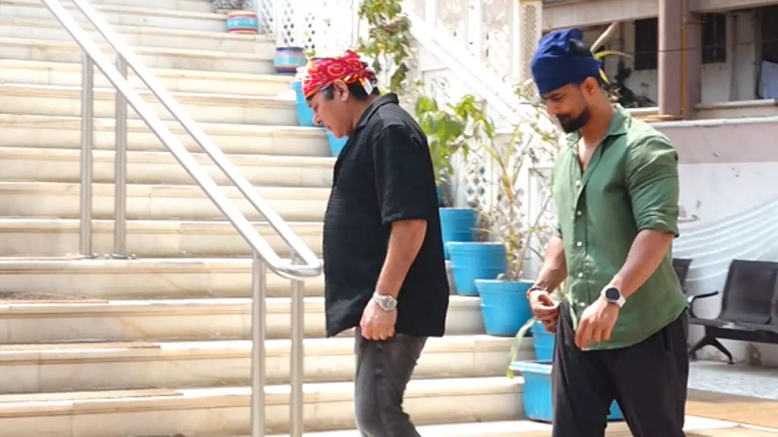 From Sudesh Lehri to Vivek Dahiya, celebs attend ‘Antim Ardas’ of ...