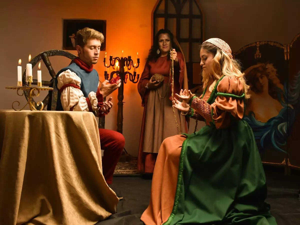 Indian Plays: 7 popular contemporary Indian plays you must watch