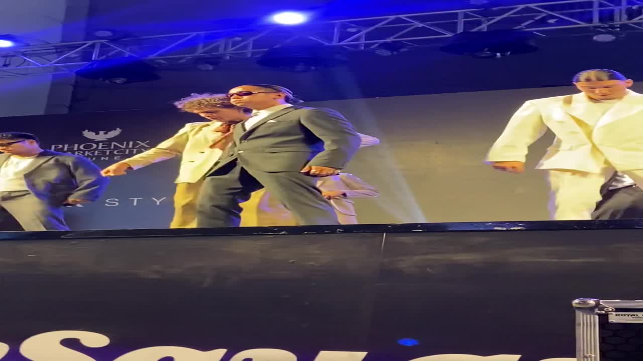 quick style: The Quick Style dances on 'Kana Yaari'