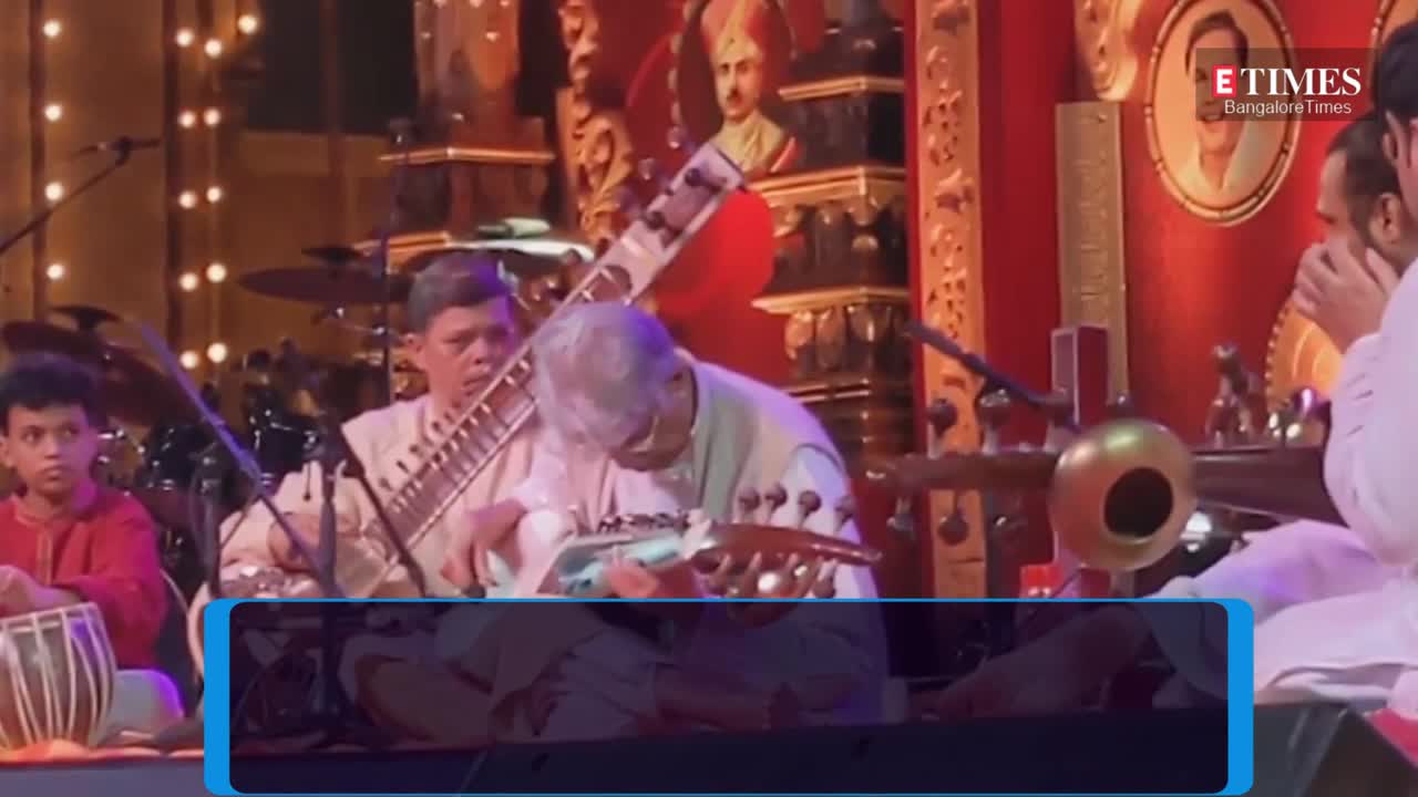 Rajeev Taranath captivated the crowd with his performance