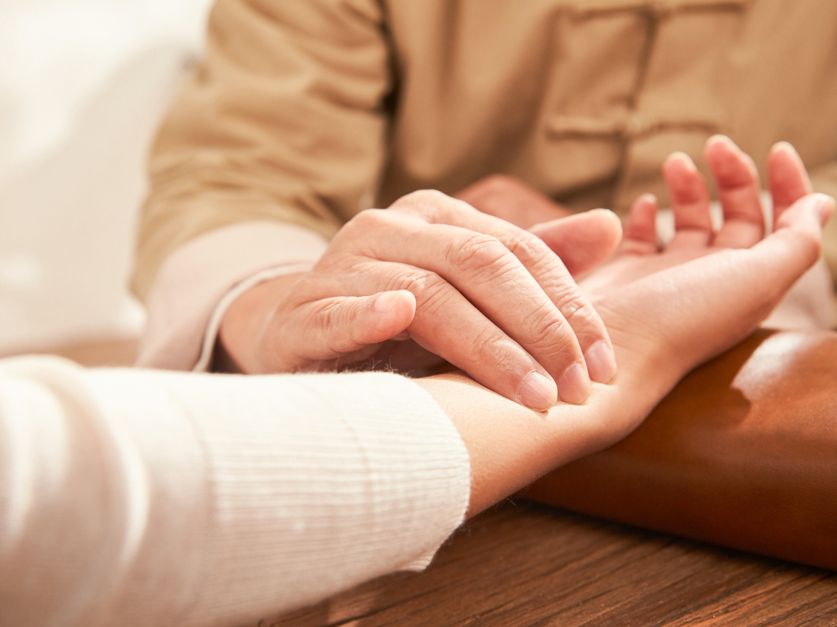 This US woman has no pulse! Here's how she's surviving