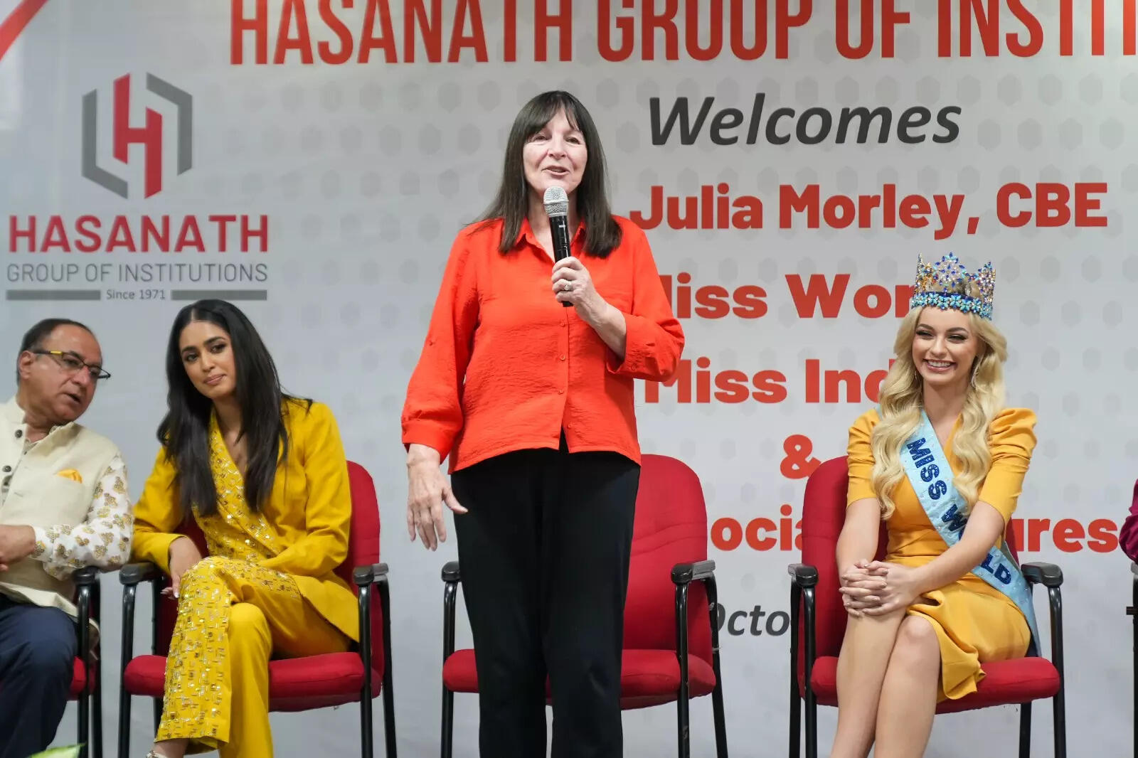 Karolina Bielawska and Sini Shetty promote menstrual health at Hasanath ...