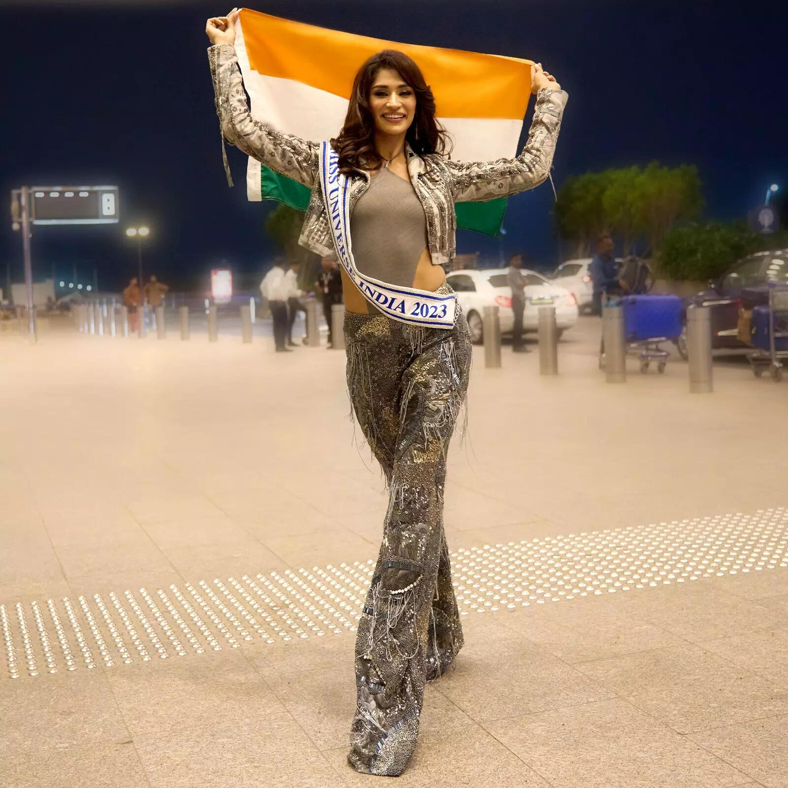 Shweta Sharda jets off for El Salvador to represent India at Miss ...