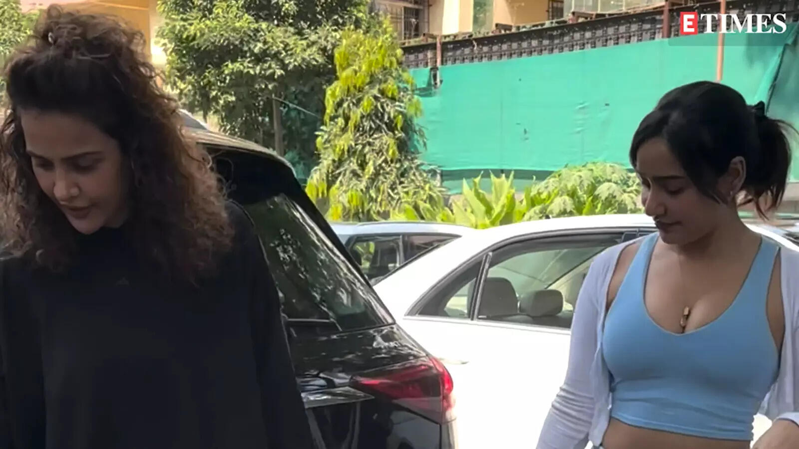 Neha Sharma, Aisha Sharma slay in New Gym Look, interact with paparazzi ...